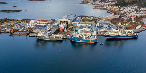 Covering the entire process | Ulstein