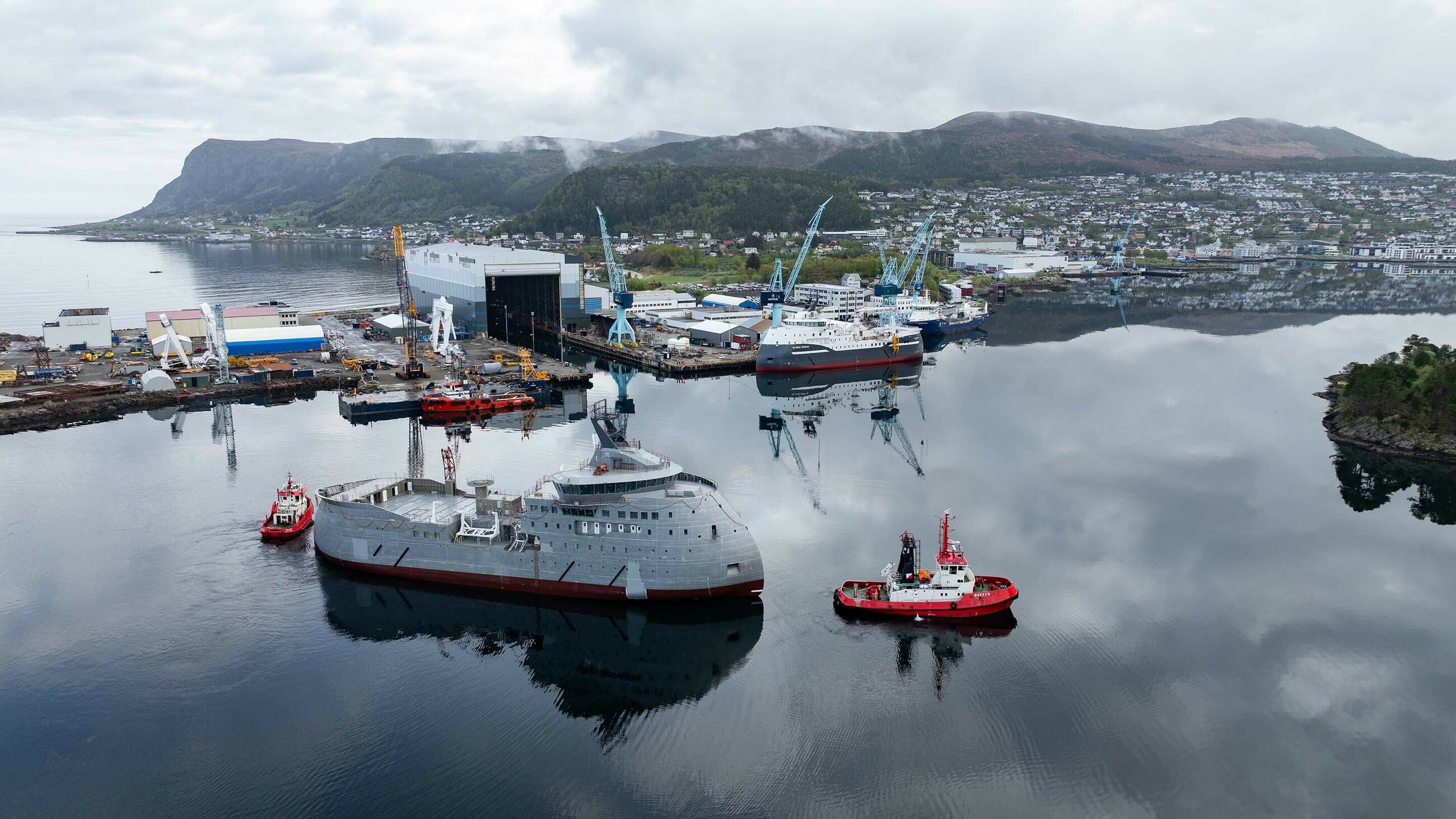 Constructing Olympic's first CSOV TWIN X-STERN vessels | Ulstein
