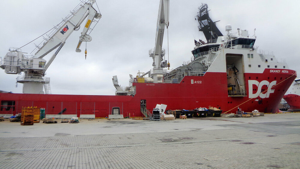 Anchor Handling (AHTS) & Oceangoing Tugs | Vessel portfolio | Ulstein
