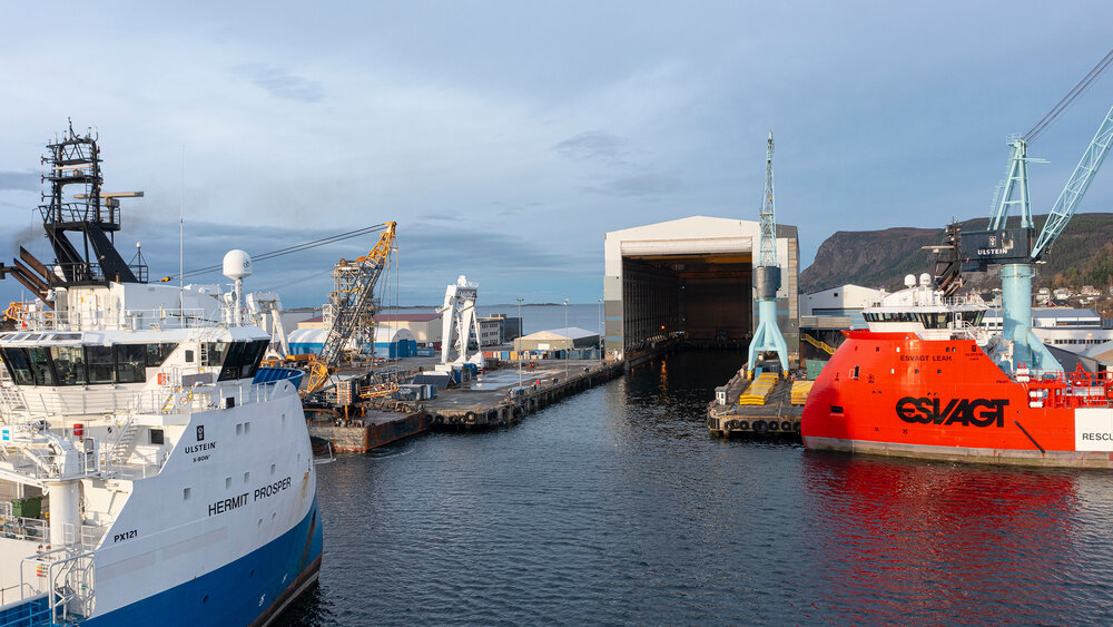 Anchor Handling (AHTS) & Oceangoing Tugs | Vessel portfolio | Ulstein