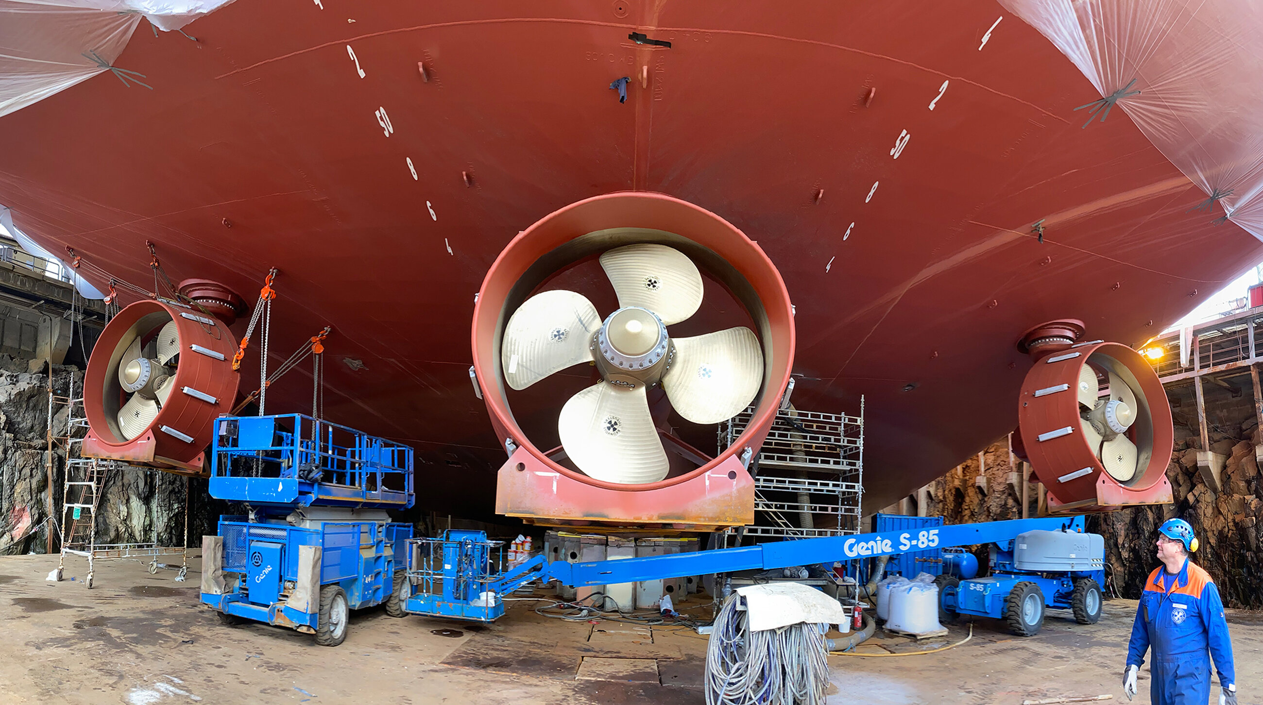 Thruster installation completed | Ulstein