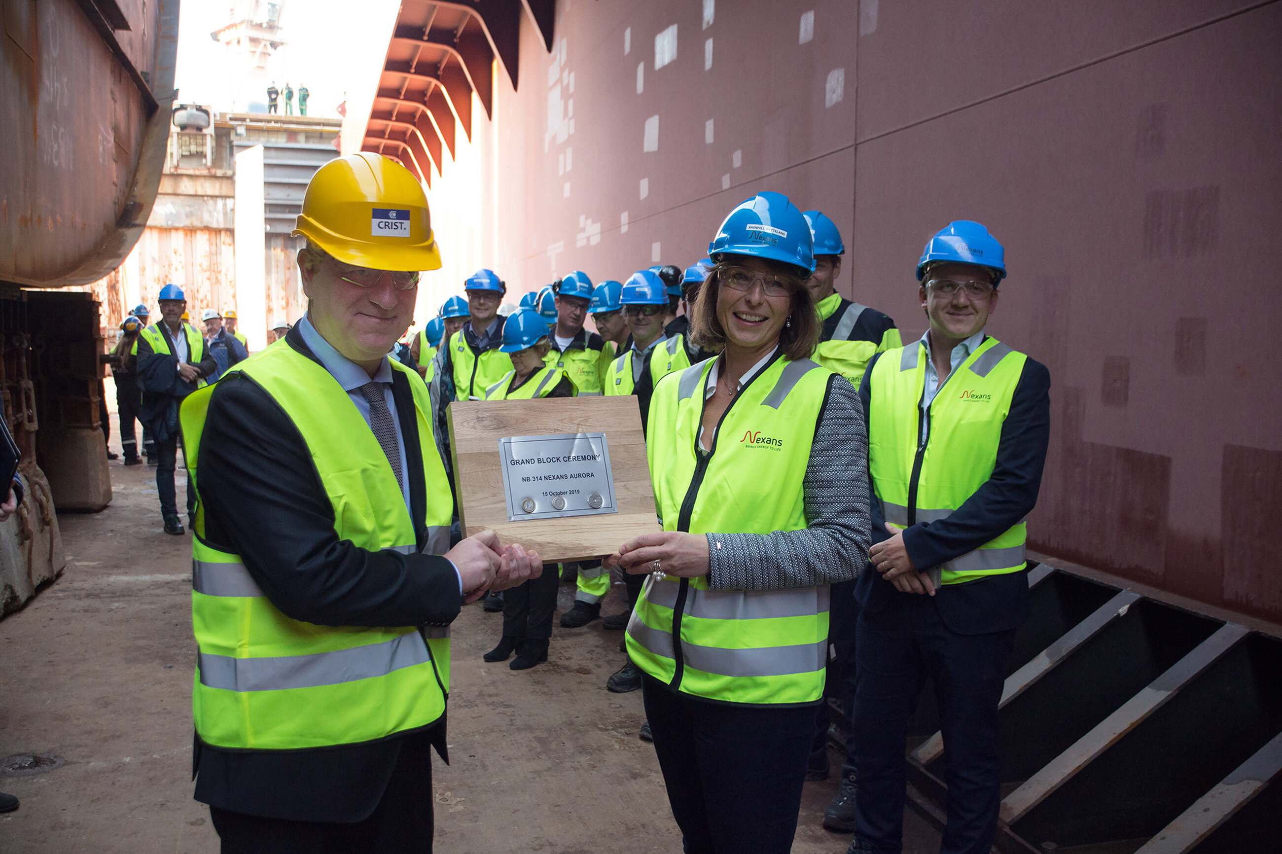 Grand block ceremony for the next step in cable installation | Ulstein