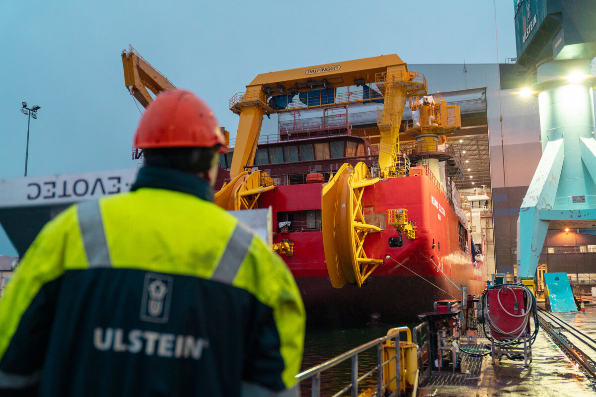 Launching the CLV ‘Nexans Electra’ at Ulstein Verft | Ulstein