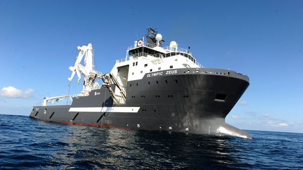 Heavy Offshore Construction | Ulstein