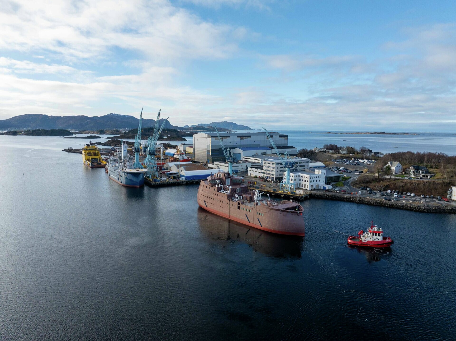 SX222 CSOV – high-capacity service vessel for offshore wind | Ulstein